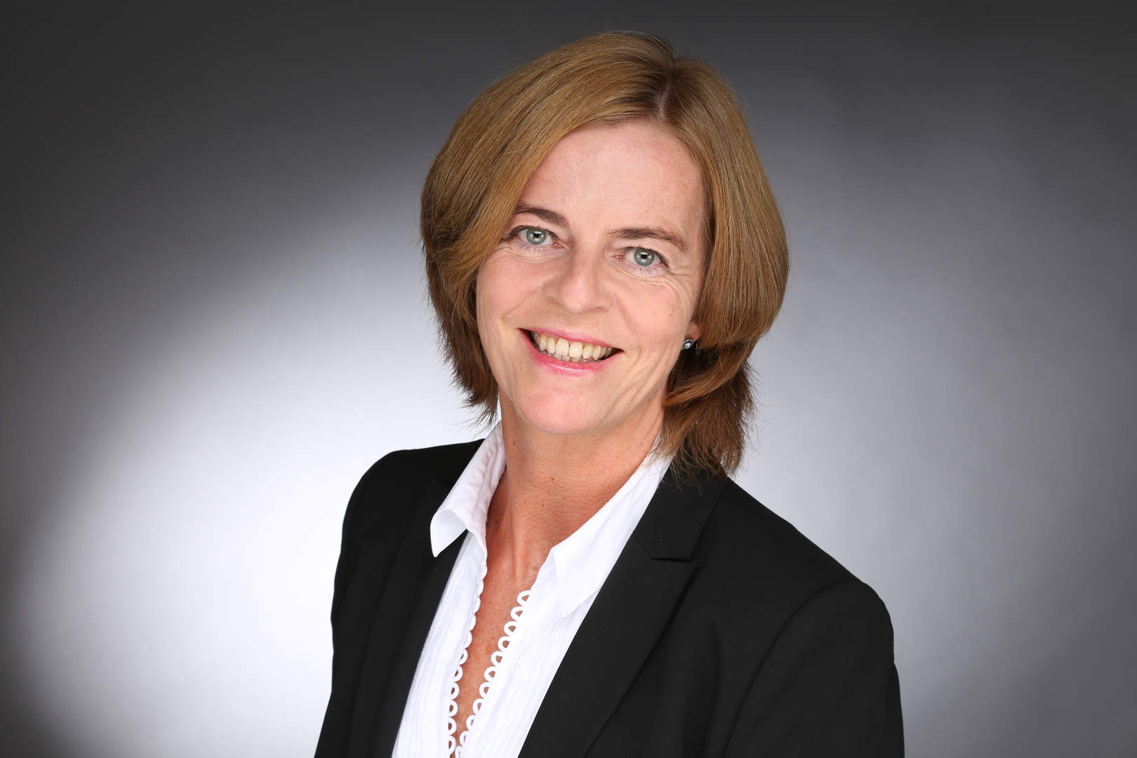 Yvonne Abstoß-Becker - Infobest Software Outsourcing Company Yvonne Abstoß-Becker - Infobest Software Outsourcing Company